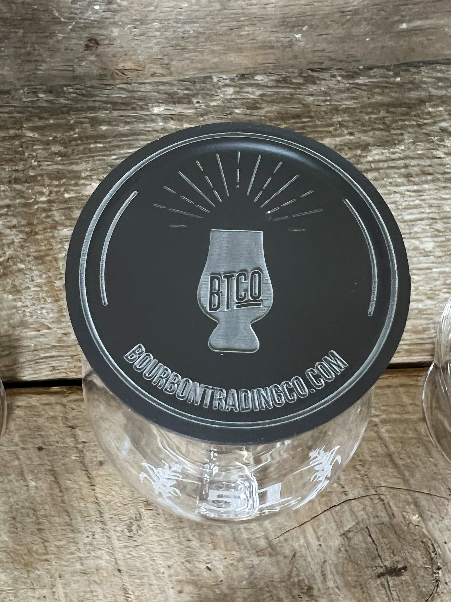 Upgrade Your Bourbon Tasting Experience with Customizable Whiskey Lids